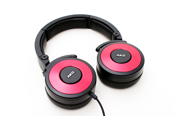 AKG K619 - 강력한 중저음의 프리미엄 DJ 헤드폰