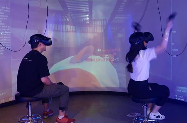 요즘 SNS에서 난리난 VR게임, 리얼 체험 후기